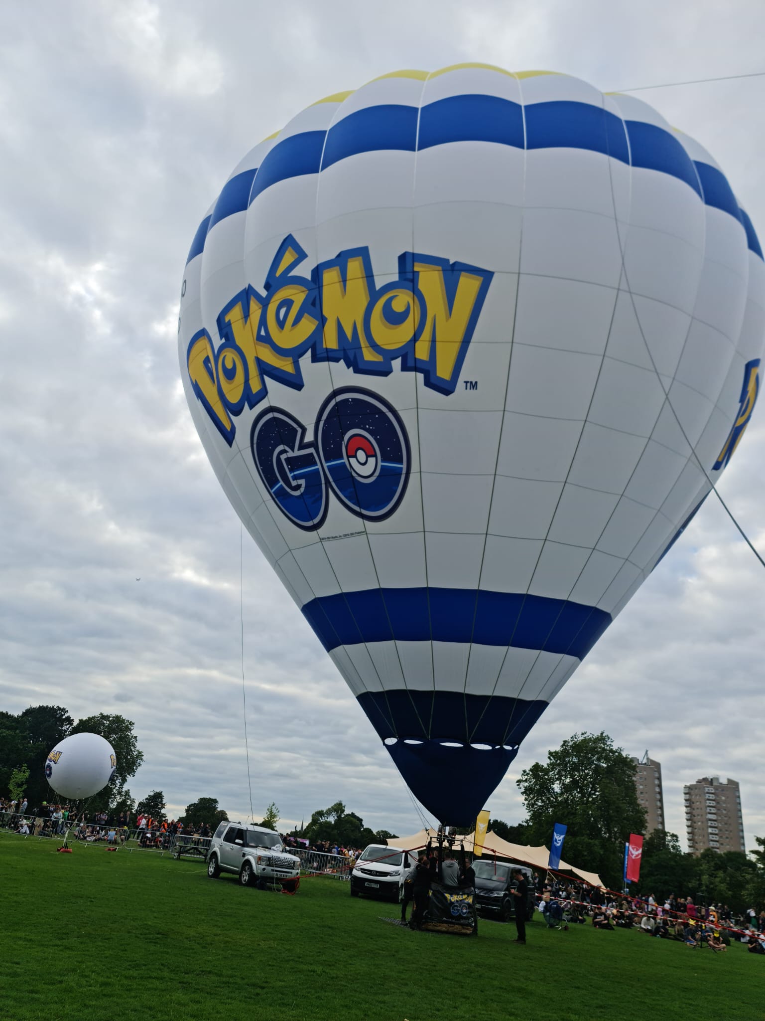 Balloon Management - Bloon | Inflatable and Aerial Marketing