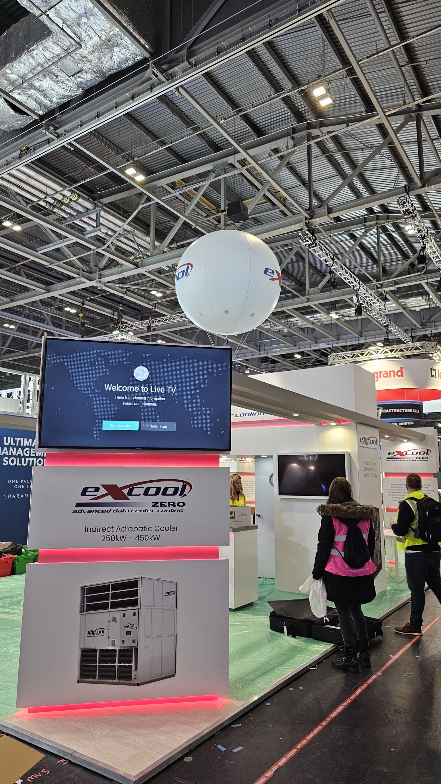 Excool Exhibition Inflatable 2024 - Bloon | Inflatable and Aerial Marketing