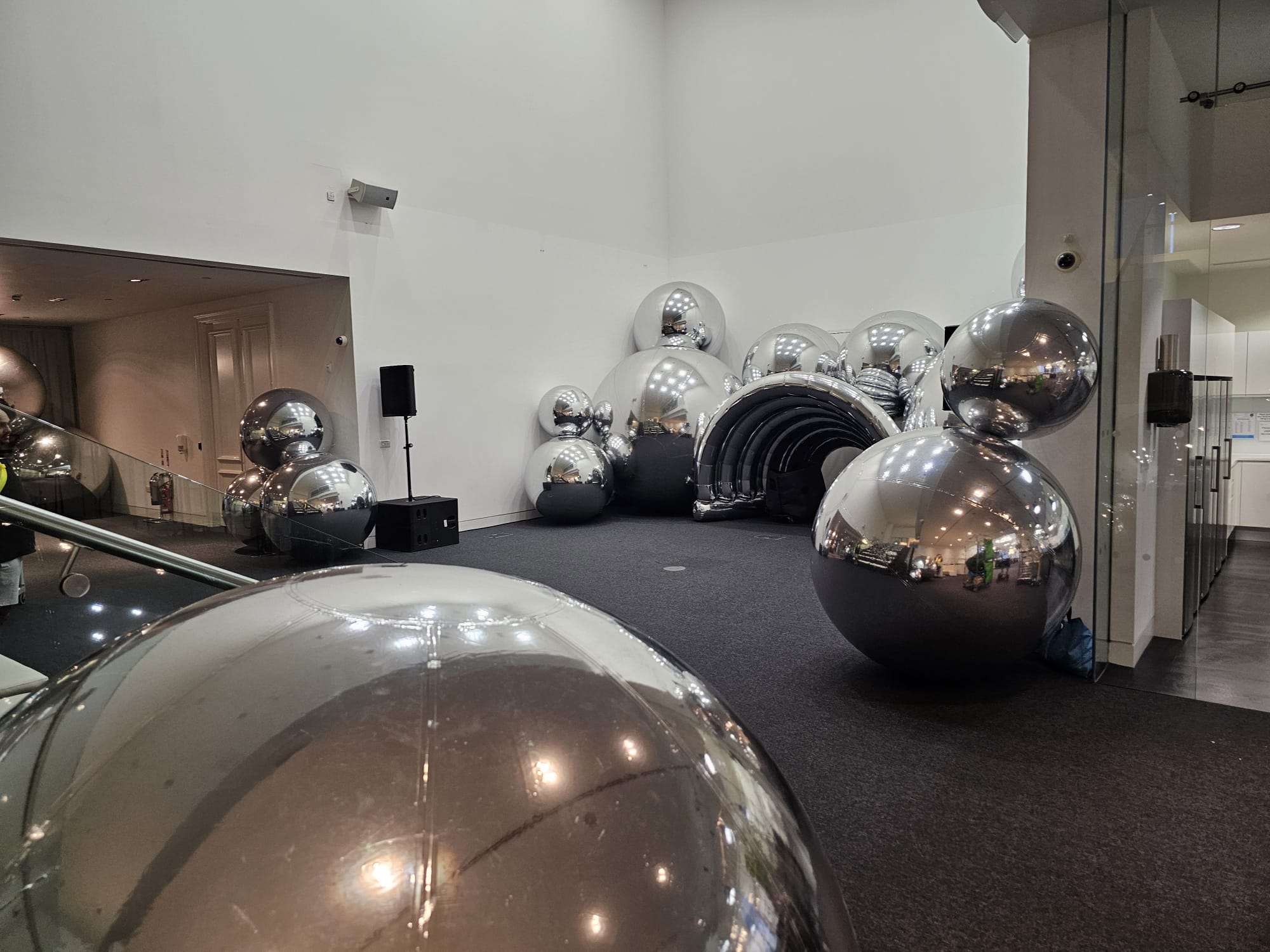 Net-a-Porter - Chrome Mirror Ball Installation - Bloon | Inflatable and ...